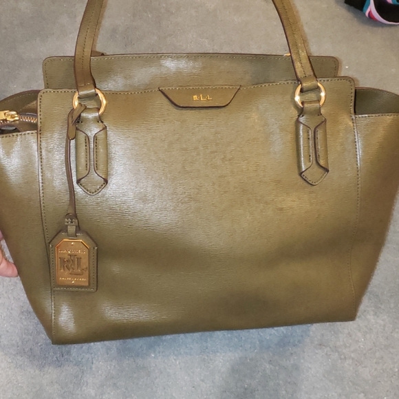 Lauren Ralph Lauren | Bags | Lauren Ralph Lauren Olive Shoulder Bag ...